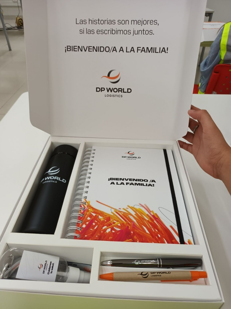Packs de Bienvenida – Merchandising Perú